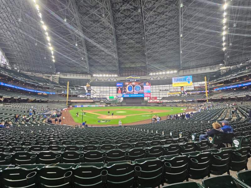 American Family Field, section 115, row 20, seat 3 - Milwaukee Brewers