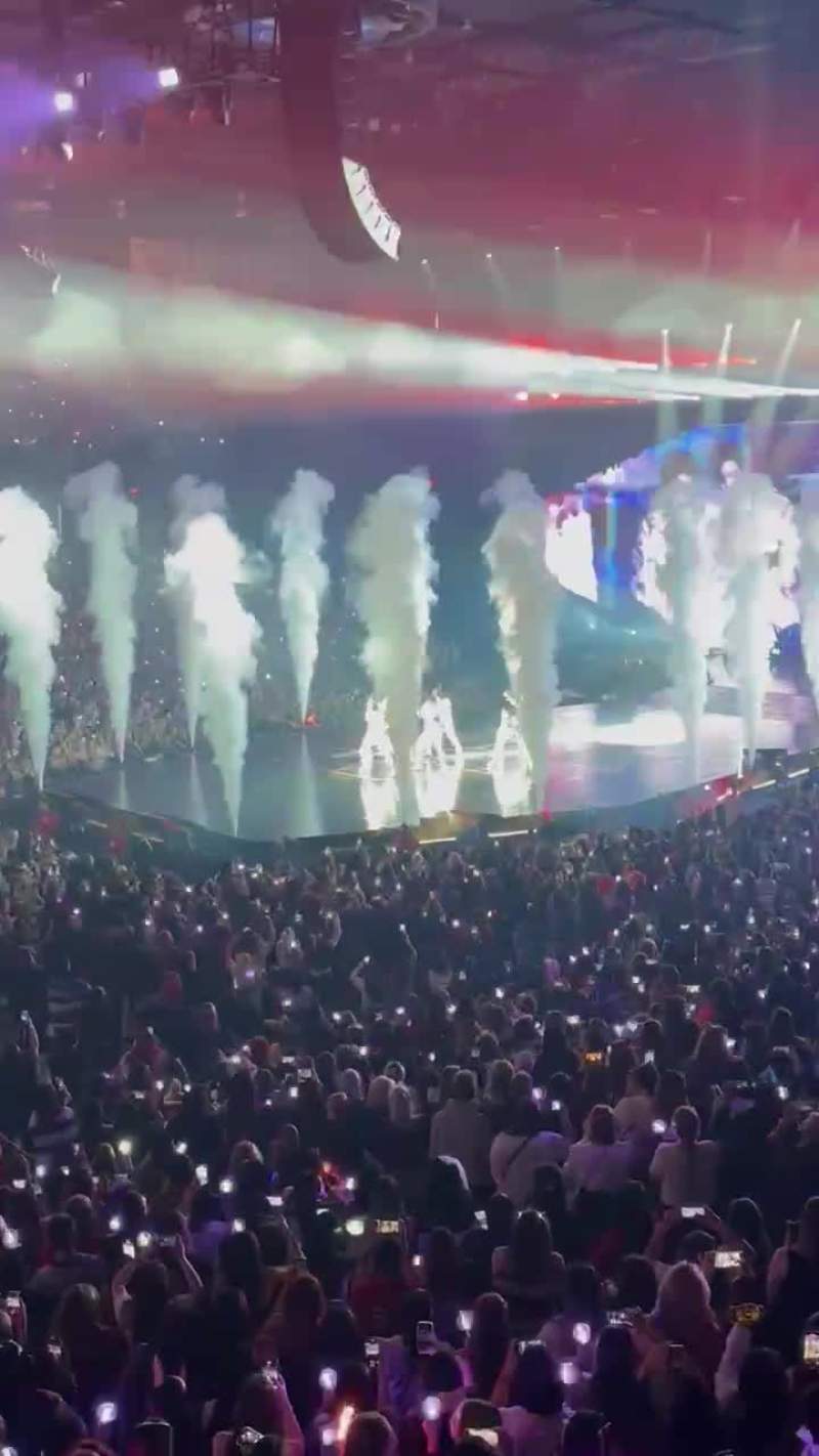 Enhypen Concert & Tour Photos