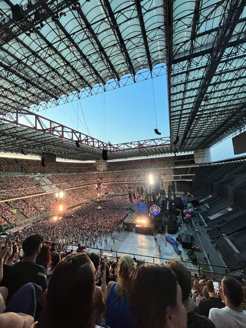 Coldplay Concert & Tour Photos