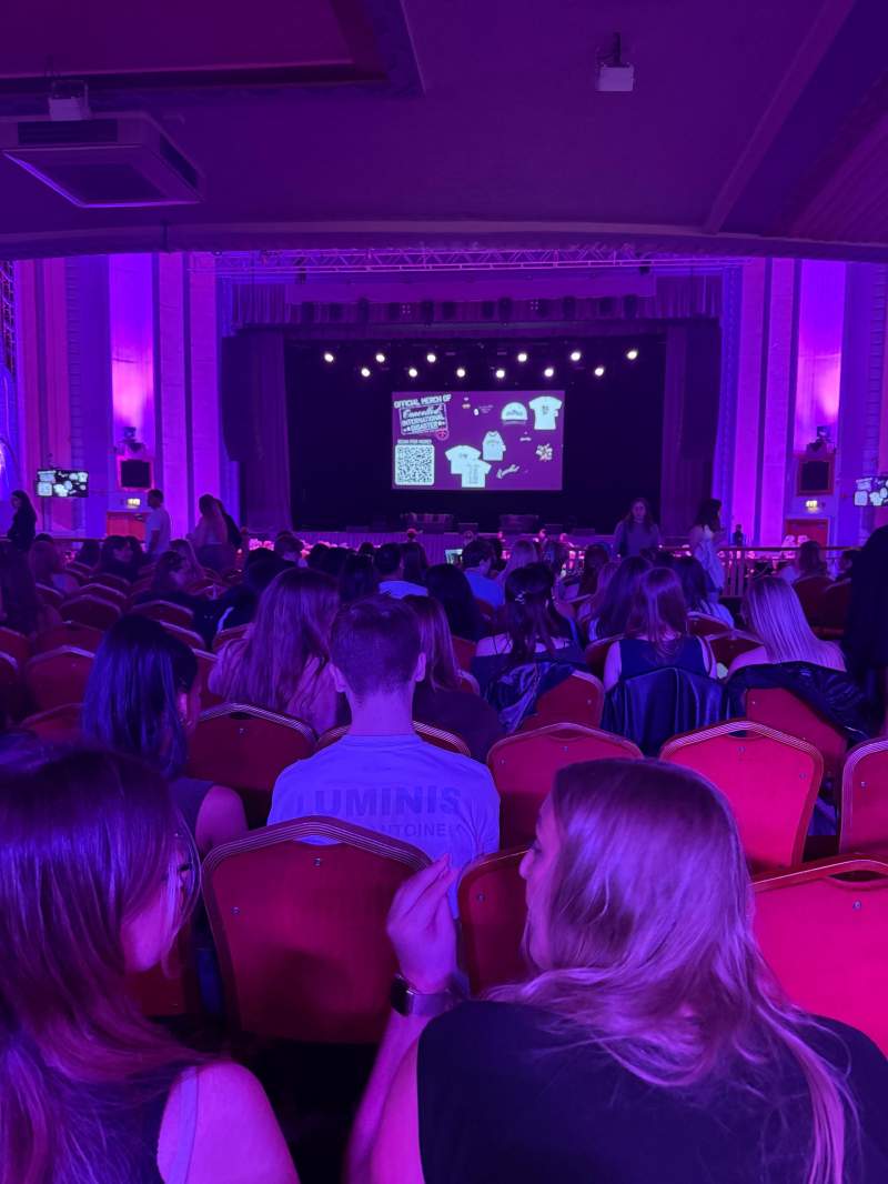 Troxy Section Stalls Row Cc Page 1