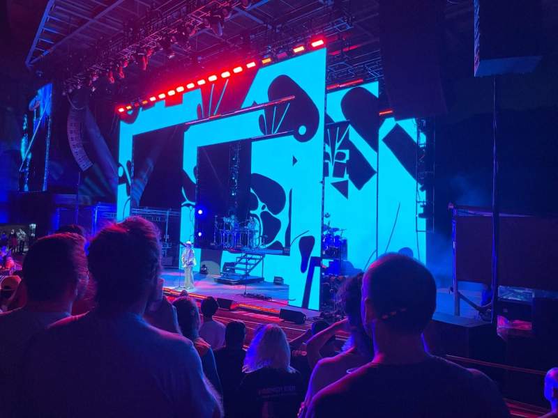 Beck Concert & Tour Photos