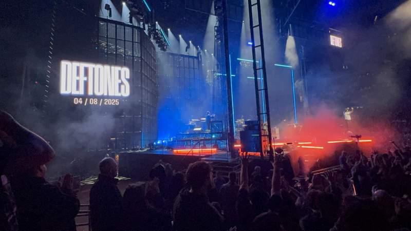 Deftones Concert & Tour Photos